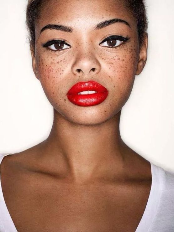 Freckled and Fabulous: Make-up Inspiration for Brides with Freckles