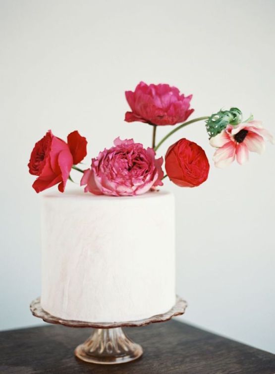 Trend Alert: 25 Gorgeous Ideas for Single Tier Wedding Cakes