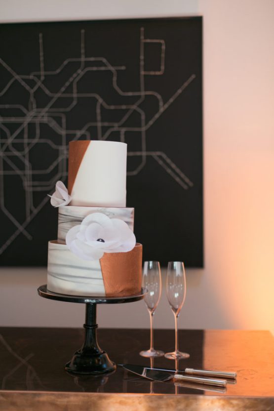 21st Century Love: Elegant Tech Wedding Inspiration