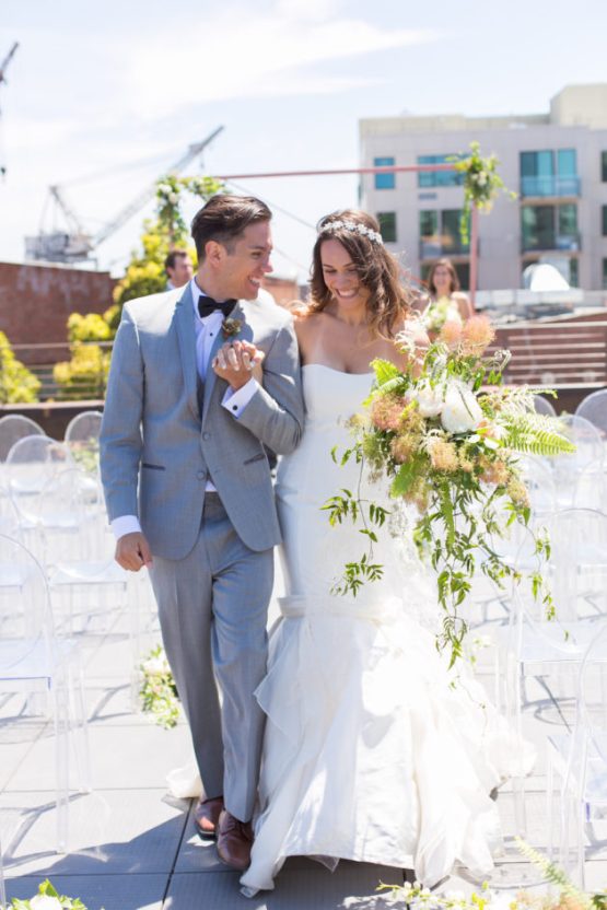 21st Century Love: Elegant Tech Wedding Inspiration