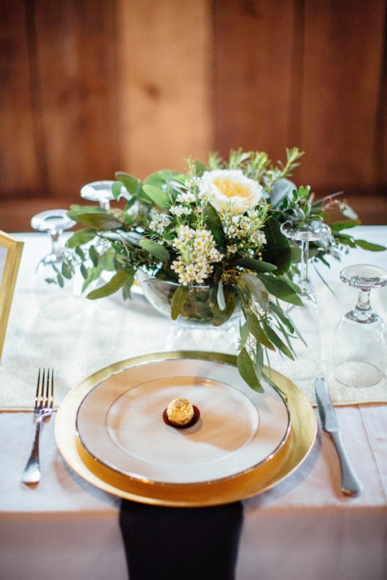 A Gold Colour Palette: 5 Must-Haves for a Gilded Wedding