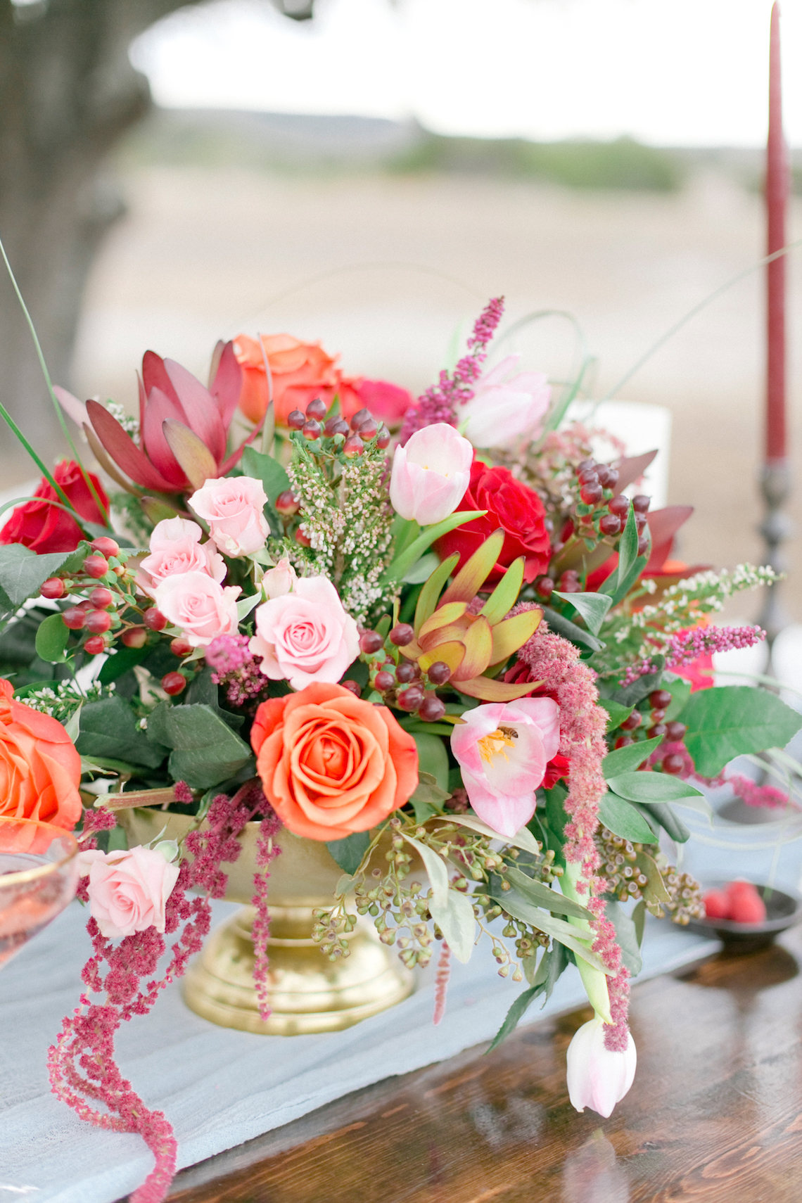 Sweet berry wedding inspiration for your Fourth of July wedding!