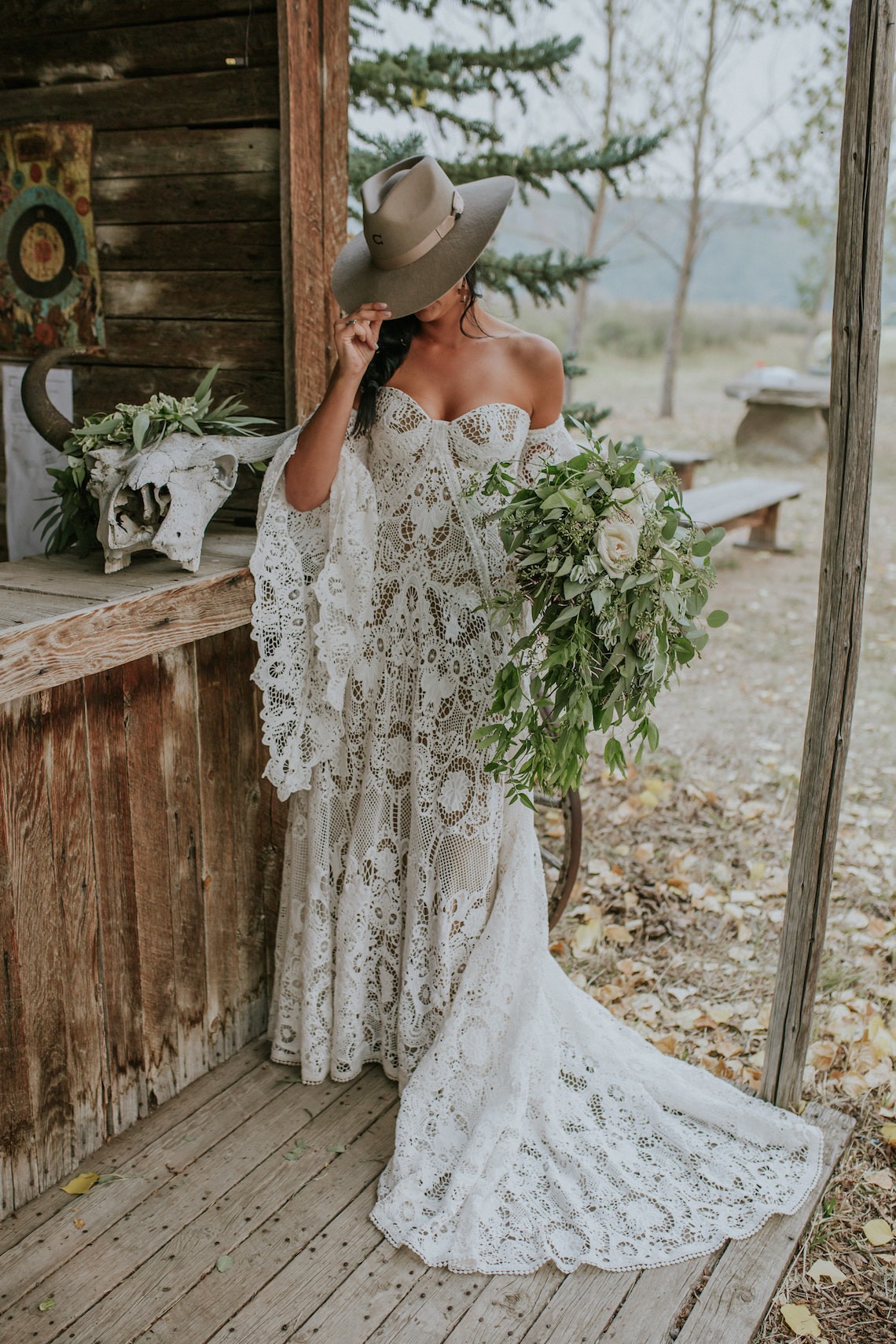 This Canadian country wedding with a Western saloon & buffalo skulls is ...