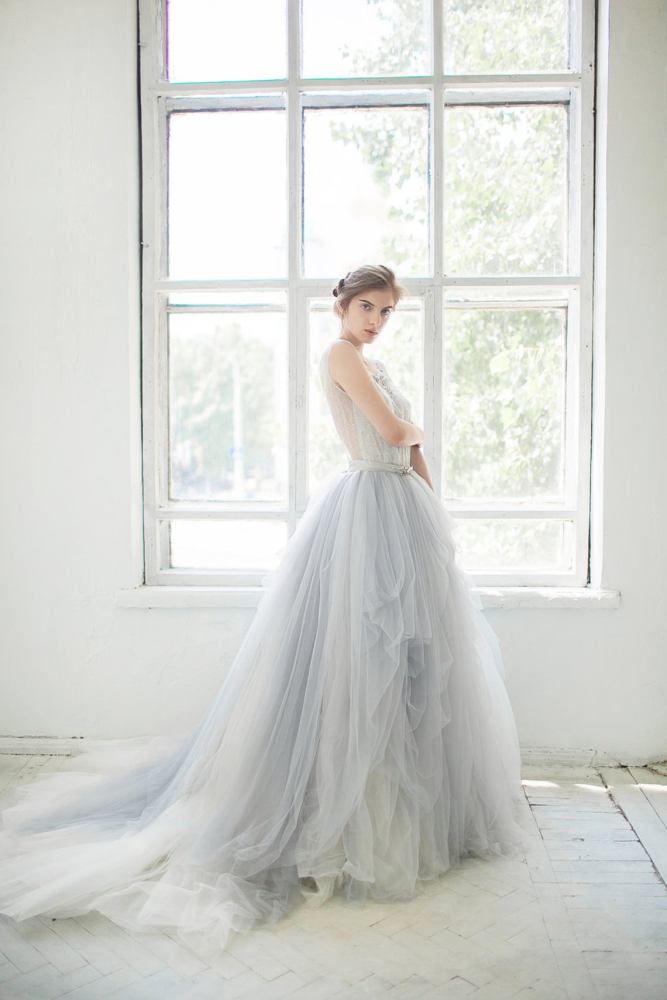 How and Where to Buy a Used Wedding Dress Online